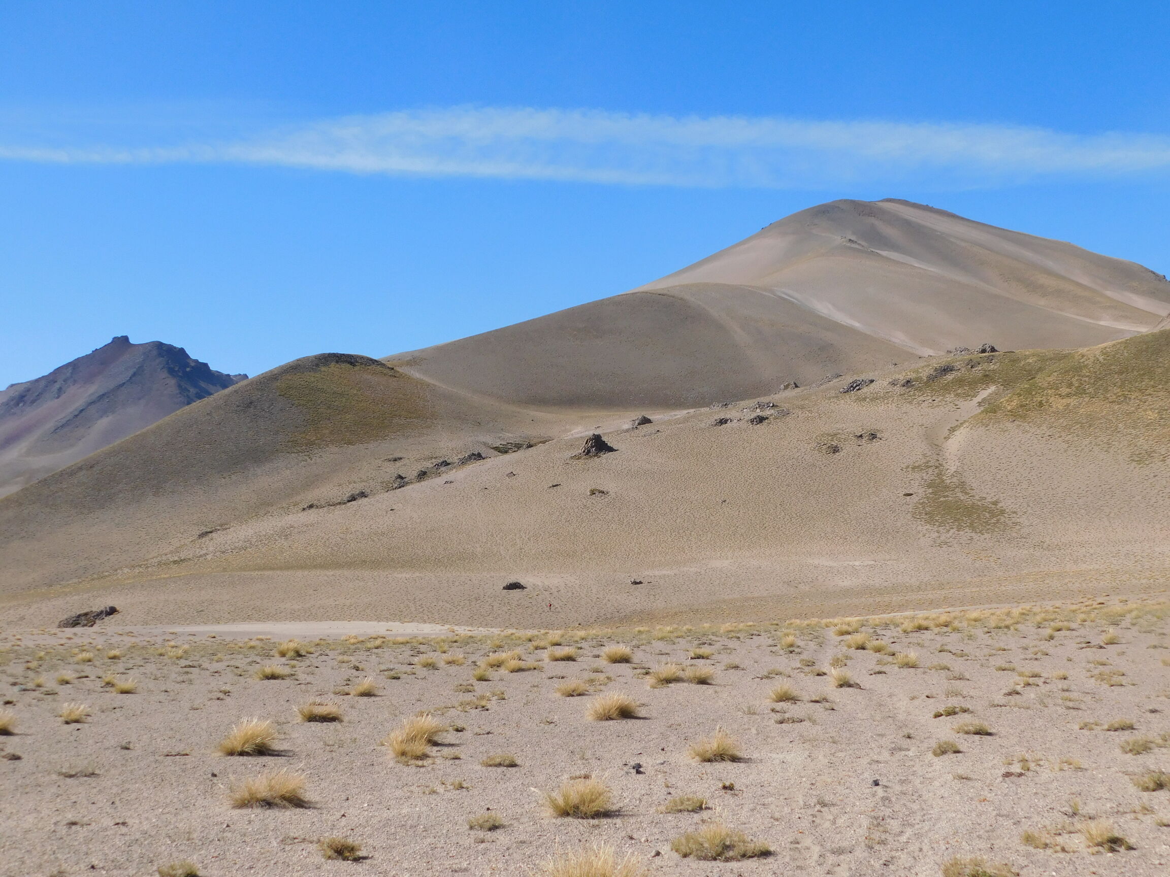 Cerro Colorado (Laguna del Maule) - Andeshandbook