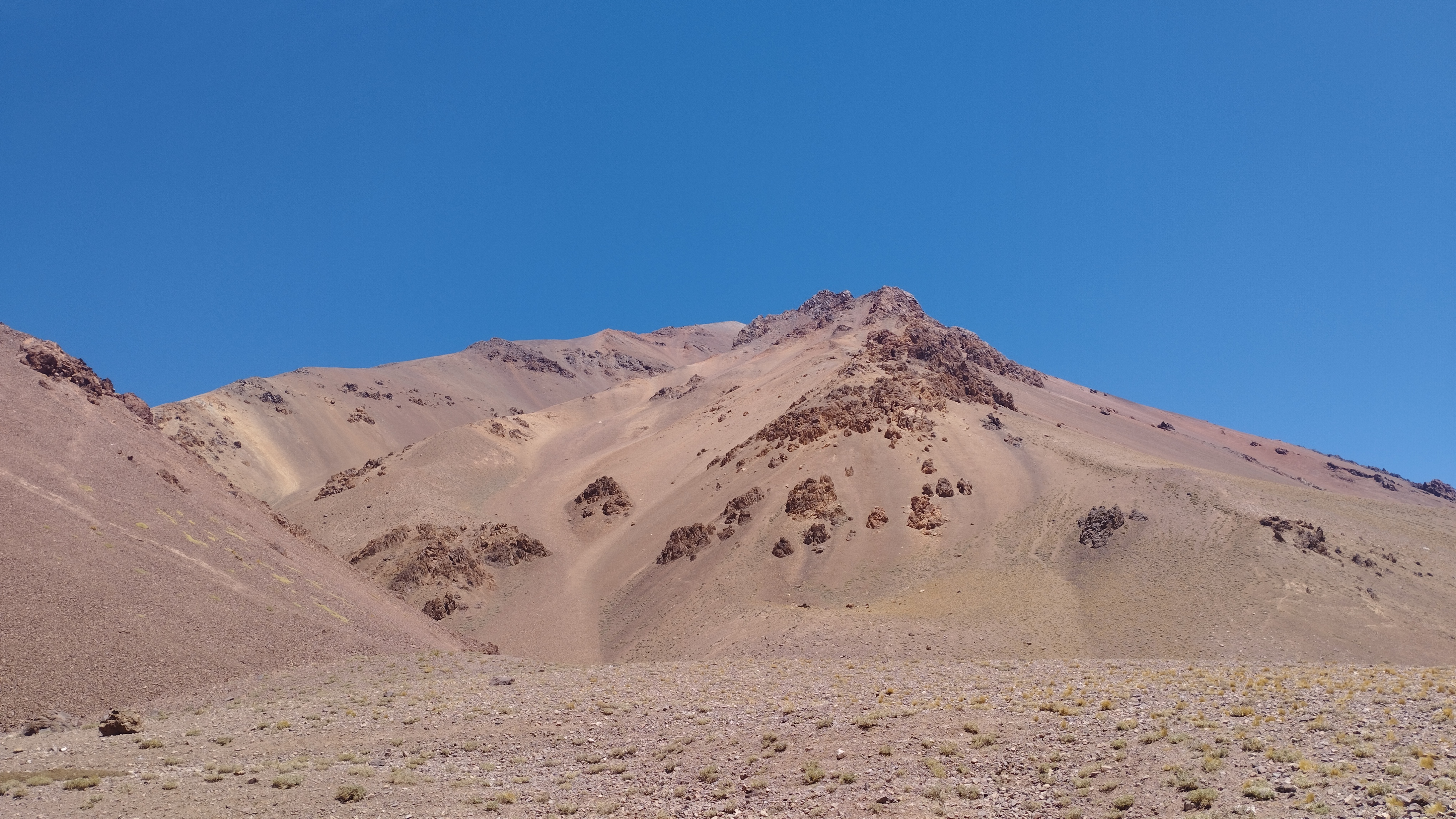 Cerro Peralta - Andeshandbook